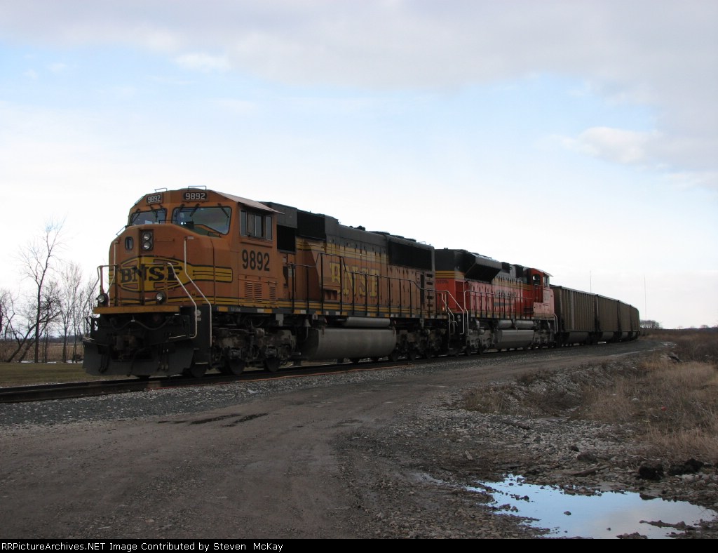 BNSF 9892